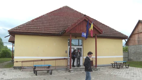 Vote Run Lead Stock Videos – Royalty-Free HD & 4K Videos | Pond5