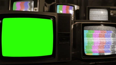Retro TV Turning On Chroma Key Green Scr... | Stock Video | Pond5