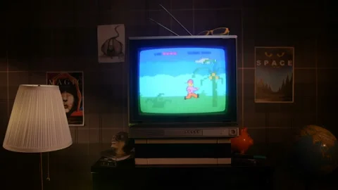Retro video game on old TV screen | Stock Video | Pond5
