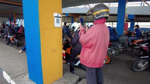 My7Elevenhr Qr Code Stock Videos – Royalty-Free HD & 4K Videos