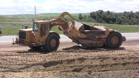 Earthmover Stock Videos – Royalty-Free HD & 4K Videos | Pond5