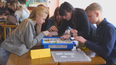 Girls Lego Stock Videos – Royalty-Free HD & 4K Videos | Page 5