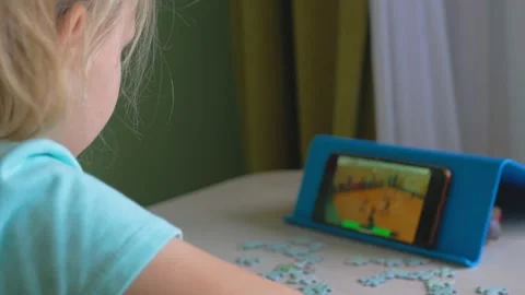 Girls Room Wallpaer Stock Videos – Royalty-Free HD & 4K Videos