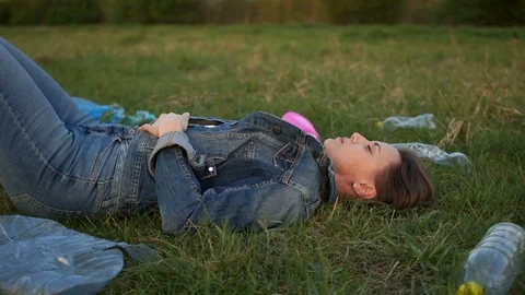 Amongst Woman Stock Videos – Royalty-Free HD & 4K Videos | Pond5