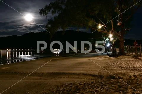Saracen Bay beach of Koh Rong Samloem island at the night Stock Image ...