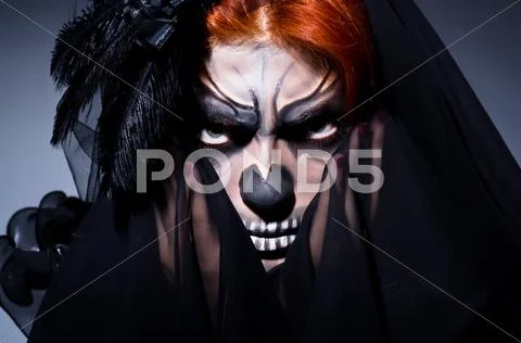 Stock Photograph: Scary monster in dark room #38786447