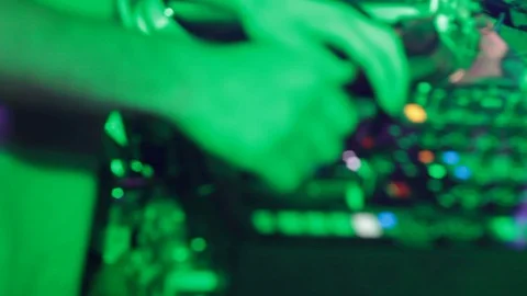 Live Session 3 Stock Videos – Royalty-Free HD & 4K Videos | Pond5