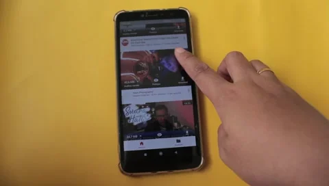 Youtube Scrolling Stock Videos – Royalty-Free HD & 4K Videos