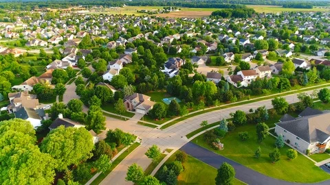 Serene, idyllic neighborhoods, homes, Su... | Stock Video | Pond5