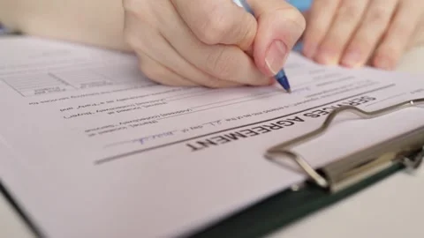 Stan Signi Stock Videos – Royalty-Free HD & 4K Videos | Pond5