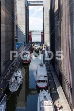 Ships have overcome 38 meters in a gigantic ship's hoist Stock Image ...