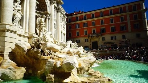 Side view of the famous TREVI FOUNTAIN, ... | Stock Video | Pond5