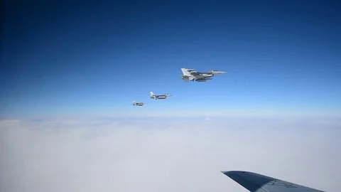 Side view of formation of F-16 Fighting ... | Stock Video | Pond5