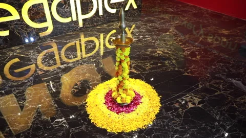 Ound Track Stock Videos – Royalty-Free HD & 4K Videos