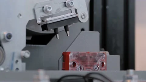 Slow motion: elevator door opening and c... | Stock Video | Pond5