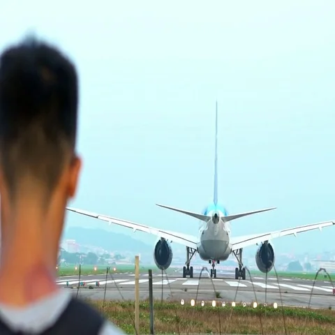 Take Off Picture Stock Videos – Royalty-Free HD & 4K Videos | Pond5