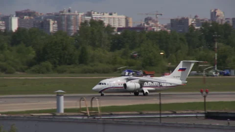 Terminal Strip Small Stock Videos – Royalty-Free HD & 4K Videos | Pond5