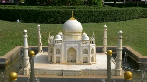 Small scale version of the Taj Mahal set... | Stock Video | Pond5