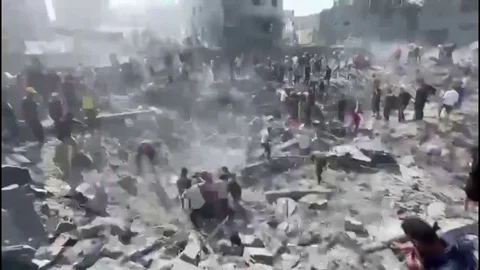 Gone Smoke People Stock Videos – Royalty-Free HD & 4K Videos