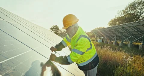 Solar Panel Monitoring Stock Videos – Royalty-Free HD & 4K Videos | Page 5