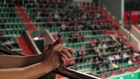 Fan Clapping Stock Videos – Royalty-Free HD & 4K Videos