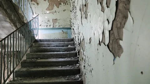 Ghetto Building Stock Videos – Royalty-Free HD & 4K Videos