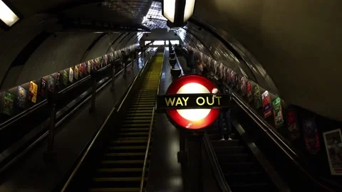 London Tube Icon Stock Videos – Royalty-Free HD & 4K Videos | Pond5