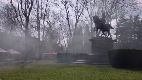 statue horseman fog garden mist | Stock Video | Pond5