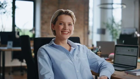 Successful woman boss posing in corporat... | Stock Video | Pond5