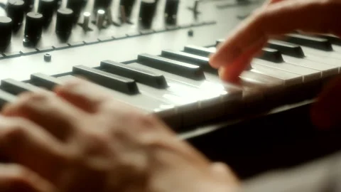 Synthesizer Sound Wave Stock Videos – Royalty-Free HD & 4K Videos | Pond5