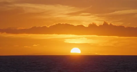 Sunset sun fast setting down, ocean set ... | Stock Video | Pond5