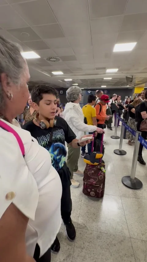 Plan Japan Trip Stock Videos – Royalty-Free HD & 4K Videos | Pond5