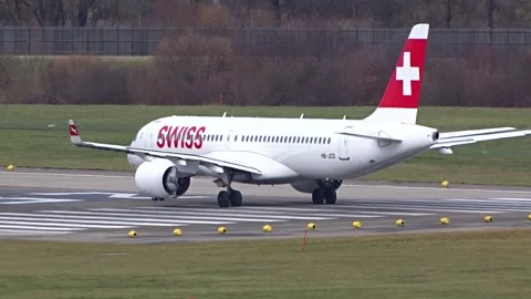 Roll Off Hauling Stock Videos – Royalty-Free HD & 4K Videos | Pond5