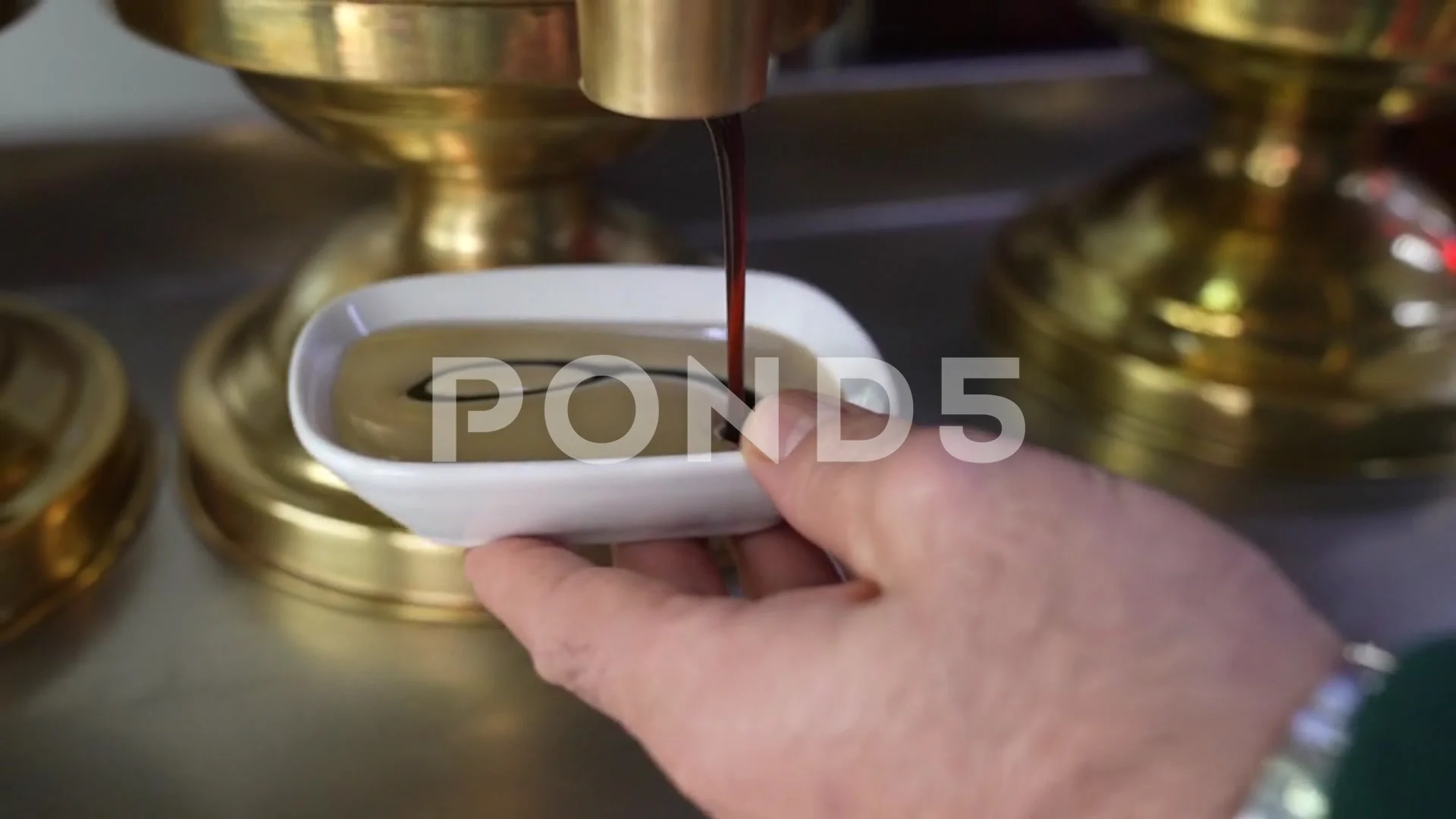 Molasses Pouring Gif