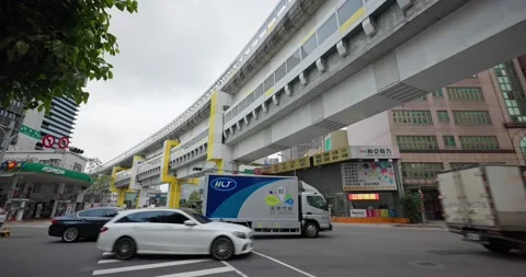 Taipei, Taiwan 01 January 2023: Taipei c... | Stock Video | Pond5