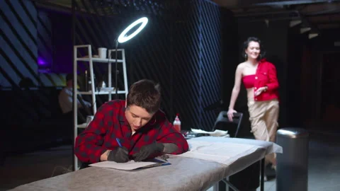 Model Body Sketch Stock Videos – Royalty-Free HD & 4K Videos