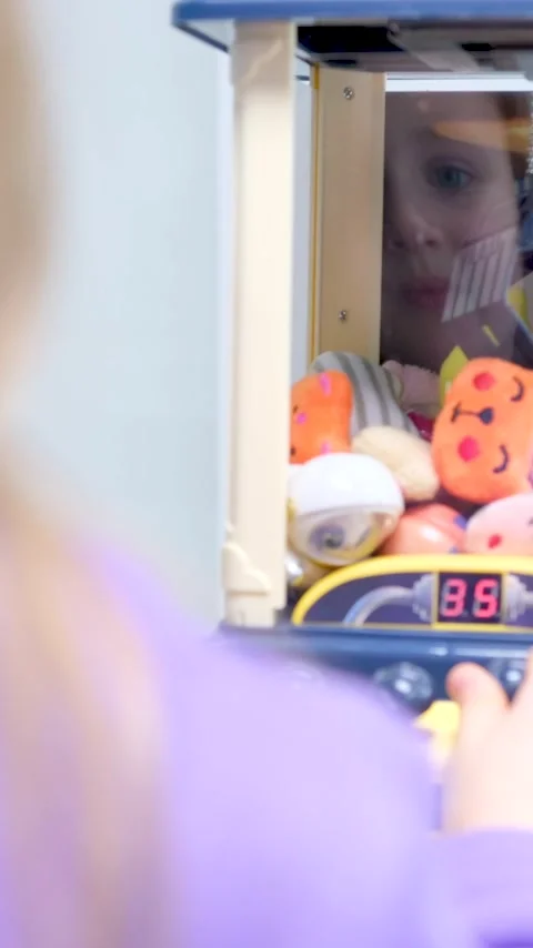 Entertainment Space Stock Videos – Royalty-Free HD & 4K Videos | Pond5