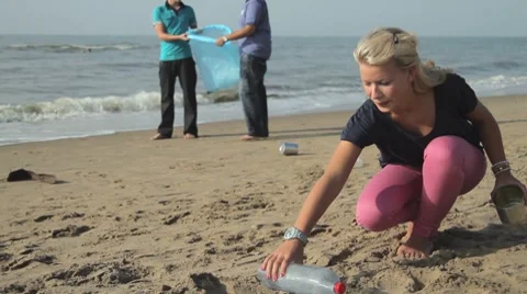 Group Beach Cleanup Stock Videos – Royalty-Free HD & 4K Videos | Pond5