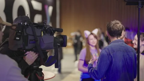 Television camera crew reporter intervie... | Stock Video | Pond5