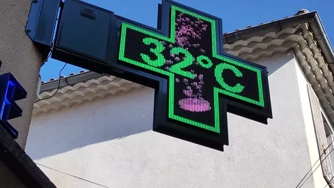 Tempetature Outside Stock Videos – Royalty-Free HD & 4K Videos