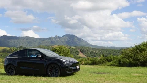 Tesla Nodel Y Stock Videos – Royalty-Free HD & 4K Videos | Page 7