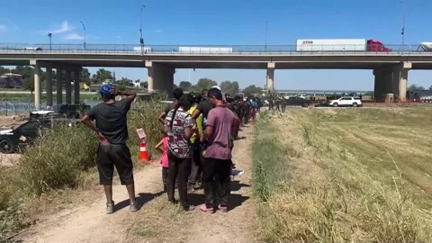 Texas border registers new massive wave ... | Stock Video | Pond5