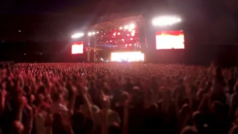 1000 People Standing Stock Videos – Royalty-Free HD & 4K Videos