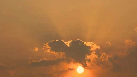 Time lapse sunrise with clouds and sun r... | Stock Video | Pond5