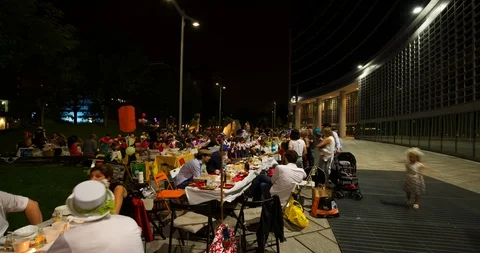 Timeplase of a flash mob dinner party in... | Stock Video | Pond5