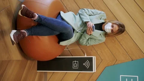 Phone Services Internet Stock Videos – Royalty-Free HD & 4K Videos | Pond5