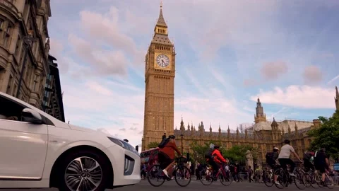 Clock Bus Stock Videos – Royalty-Free HD & 4K Videos | Pond5