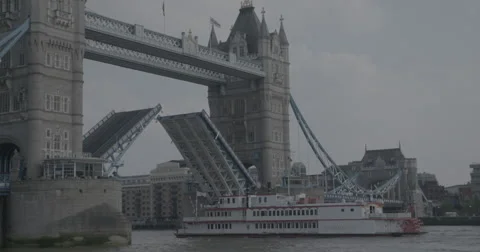 Tower Bridge Opening / London, England -... | Stock Video | Pond5