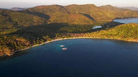 Traditional philippine boat bangka in Bu... | Stock Video | Pond5