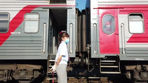 Facer Qr Code Stock Videos – Royalty-Free HD & 4K Videos